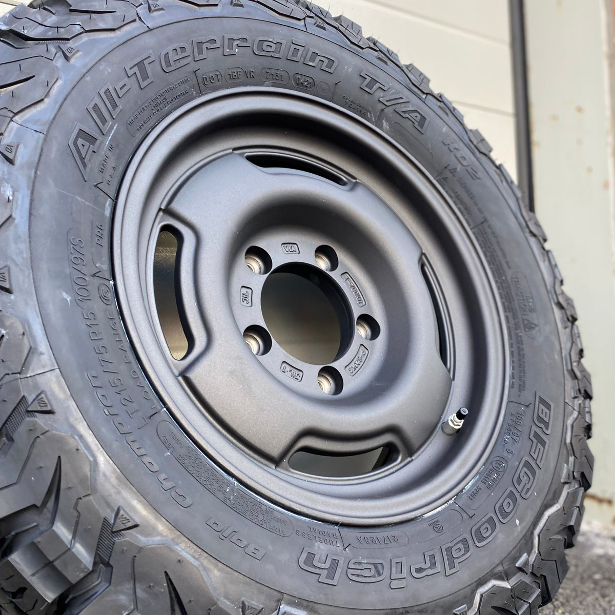 APIO WILDBOAR SR15 Wheel & Tyre Package for Suzuki Jimny (2018+) – STREET TRACK LIFE